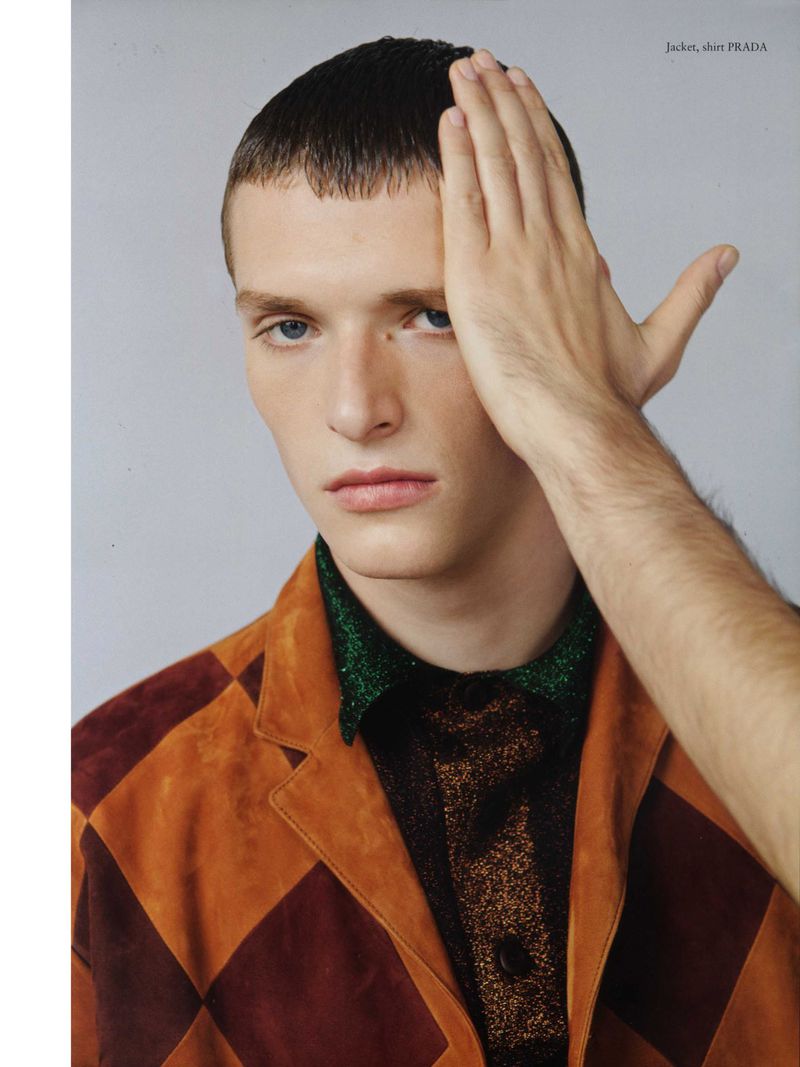 Julius by Roman Goebel (Indie Magazine)