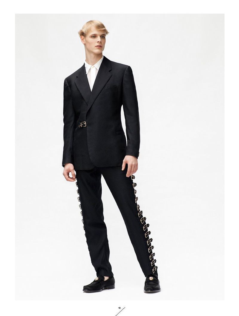 The Renaissance of the Versace Man (In Color) with models Alf Hilton ...