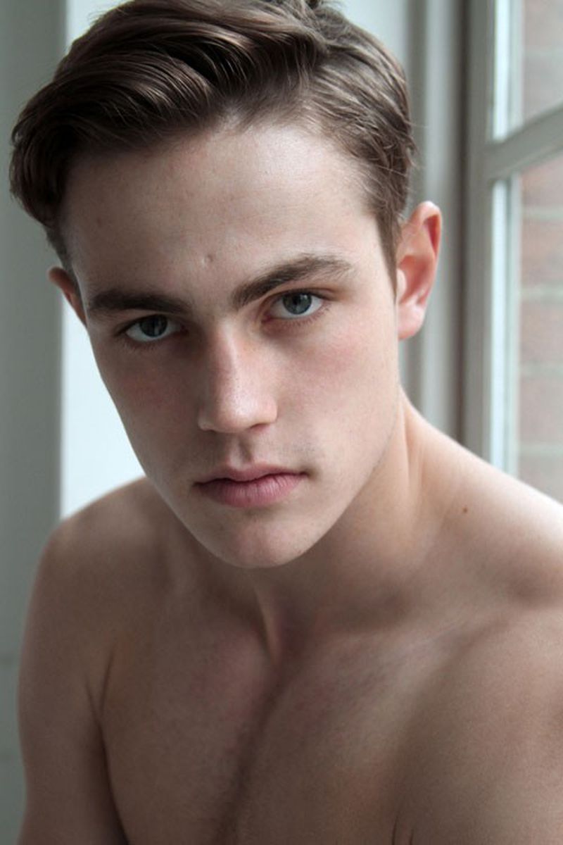 Tom Barker Digital Update (Polaroids-Digitals)