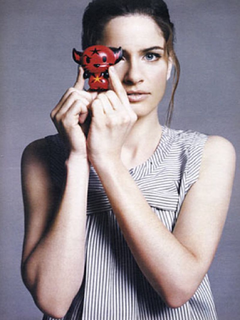 Amanda Peet (Interview Magazine)