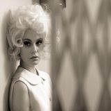 moving picture with model Kate Wagoner (The Block Magazine)