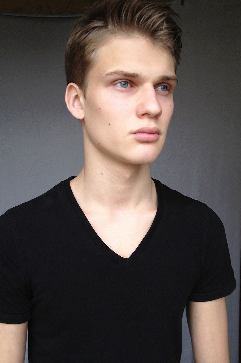 Andrey Kupchenko Polaroid 2013 (Polaroids-Digitals)