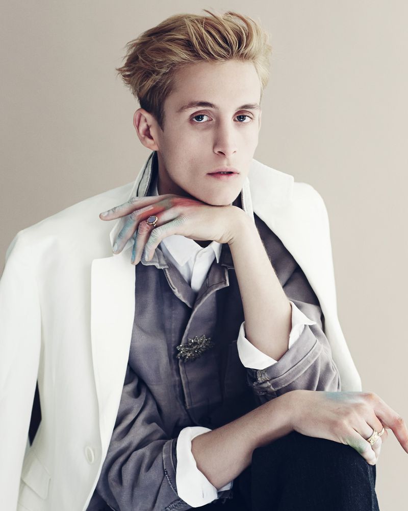 Rafa Bodgar by Lowe H Seger (The Greatest Magazine)