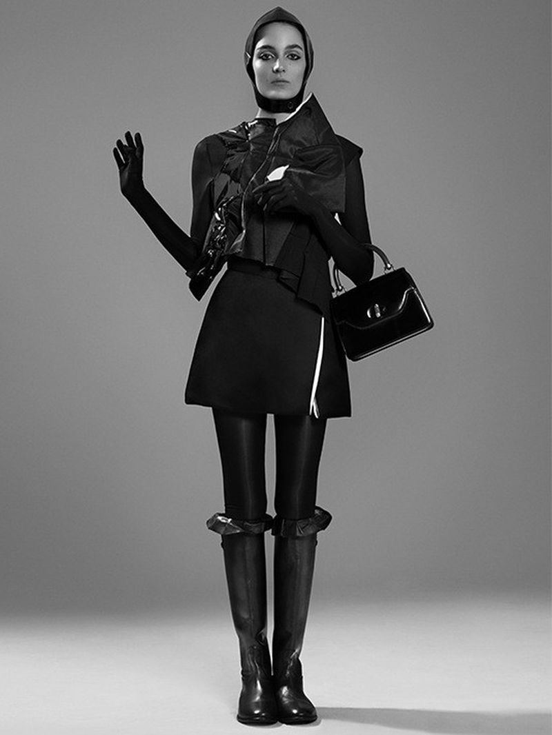 How Do I Look? (Intermission Magazine)