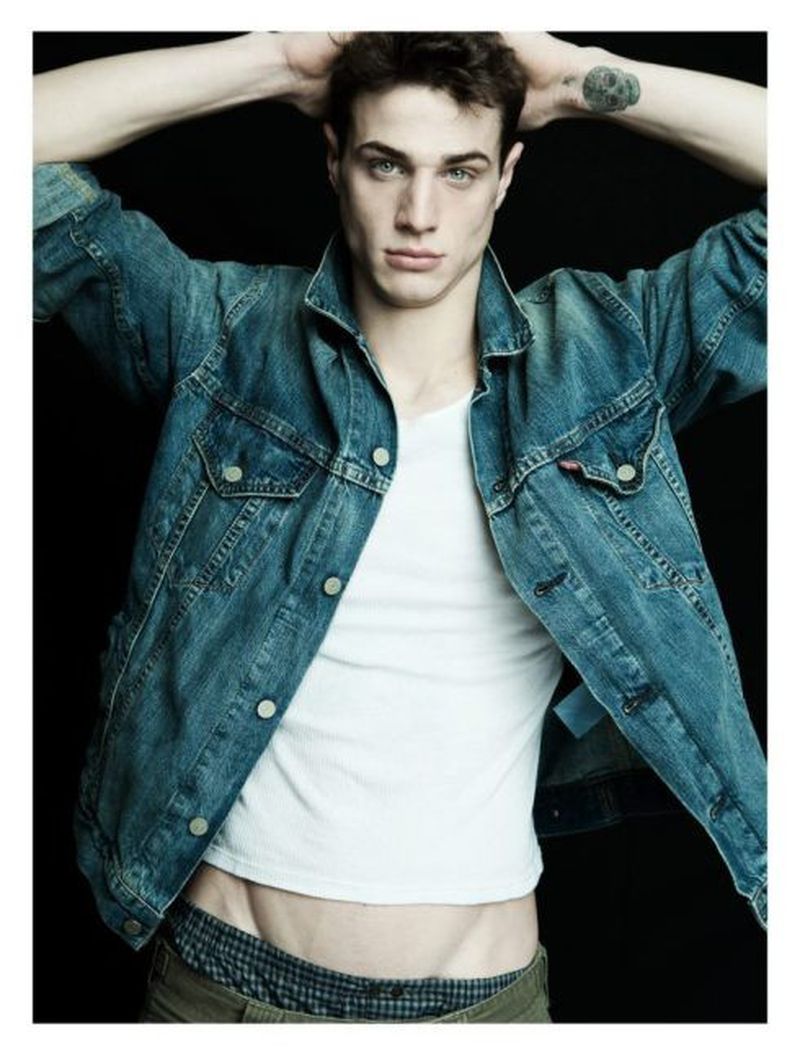 Andy Walters by Errikos Andreou (Portrait)