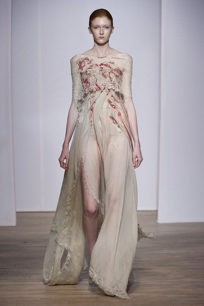 Yiqing Yin Haute Couture Fall 2013 Show (Yiqing Yin)