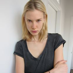Kelly Gillespie - Model Profile - Photos & latest news