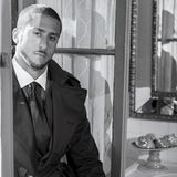 Colin Kaepernick (V Man)
