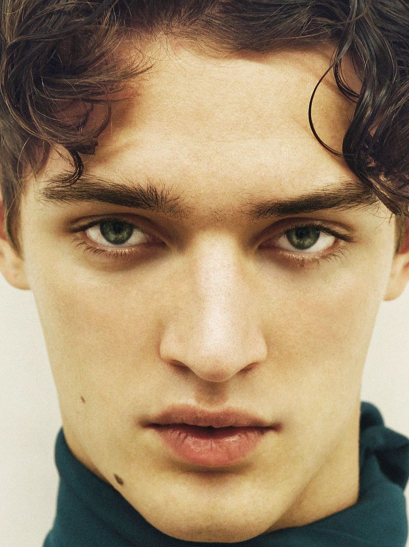RESTLØS styled by Benjamin Arno Drøscher (Various Editorials)