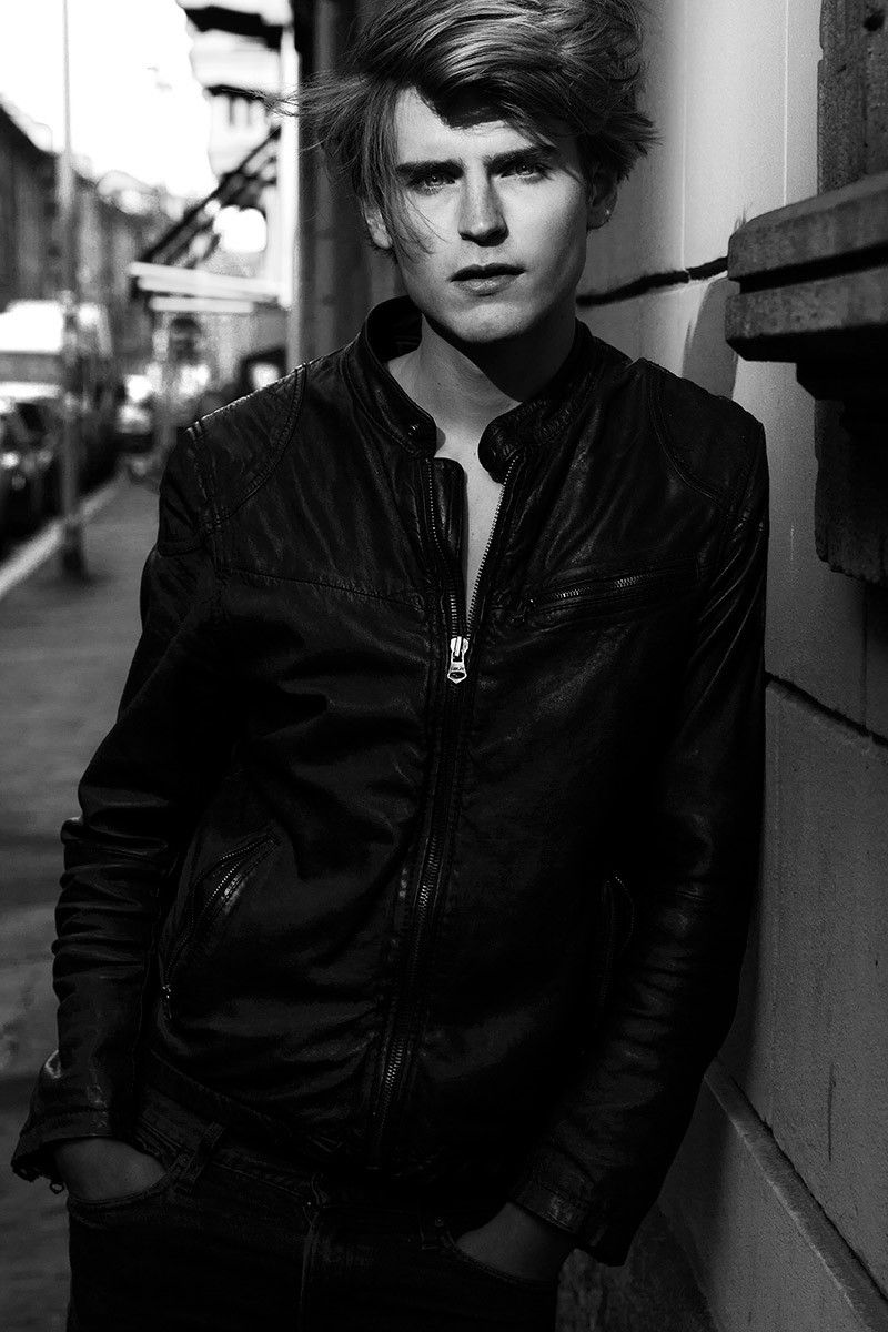 Anton Worman by Fernando Machado (Fucking Young)