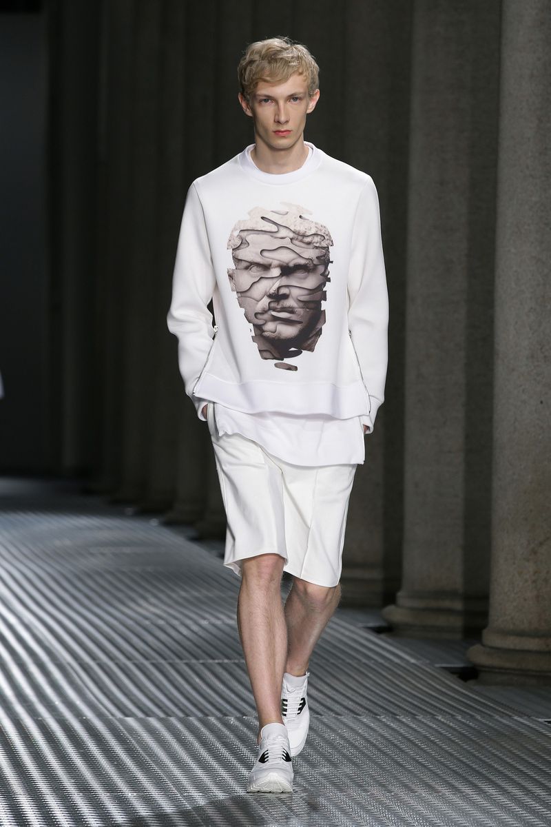 Neil Barrett S/S 15 Men's Show (Neil Barrett)