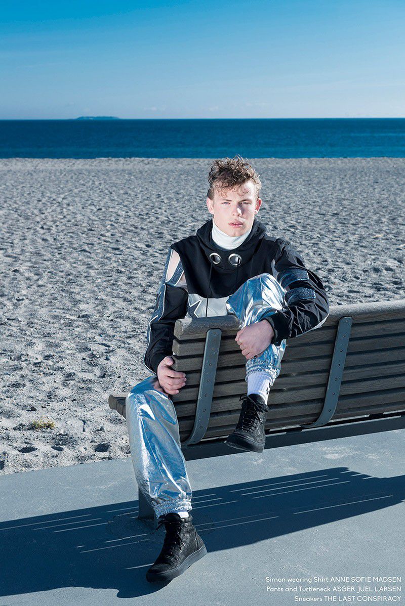 Boreal Glares (Fucking Young)