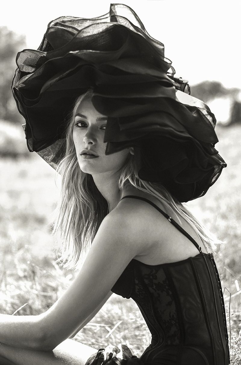 Stephanie (The Hunger Magazine online)