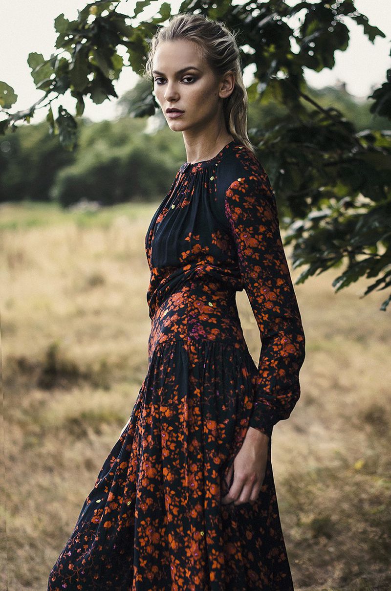 Stephanie (The Hunger Magazine online)