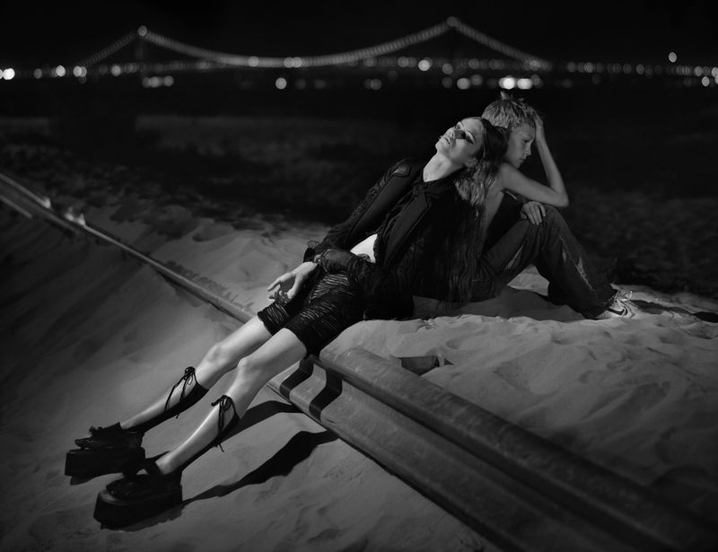 Spellbound by Jeff Bark (Modern Weekly China)