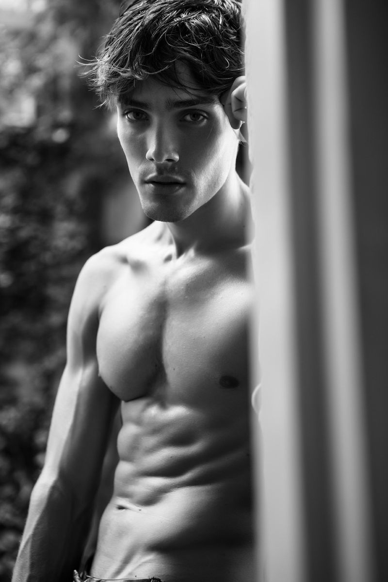 Portrait Myles Pimental (Portrait)