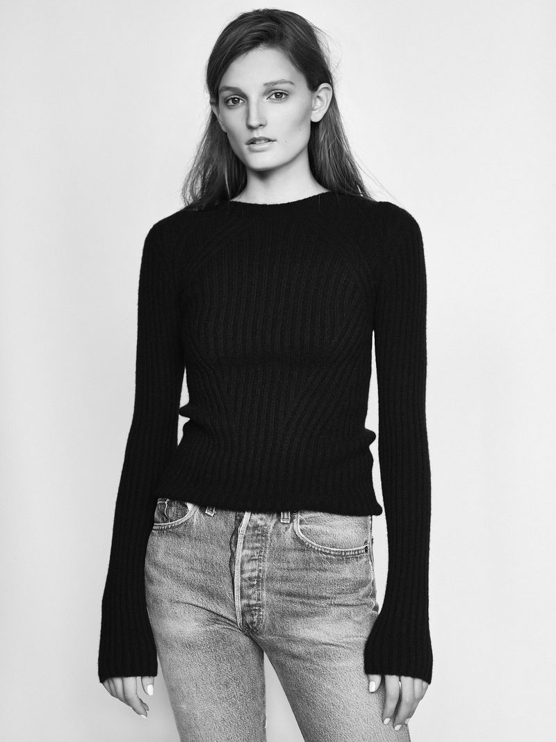 W Magazine - Beauty Notes: Julia Fleming (W Magazine online)