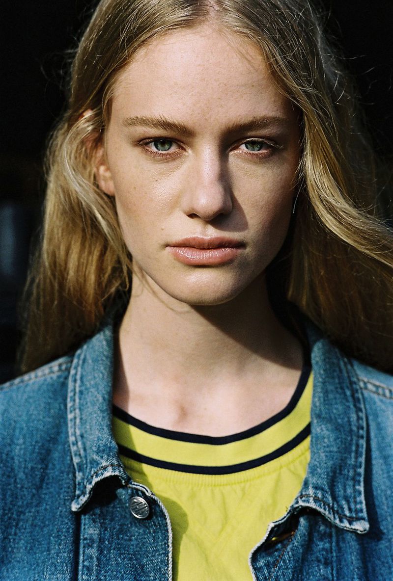 Naemi by Lindsey Hamlyn (Indie Magazine)