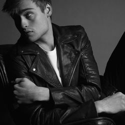 Douglas Booth - Actor Profile - Photos & latest news