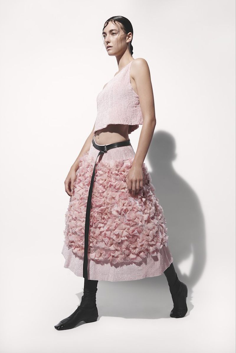 Look At Me (Mojeh Magazine)