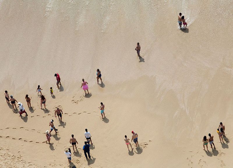 Las Brisas (Double Magazine)