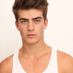 Zandre du Plessis - Model Profile - Photos & latest news