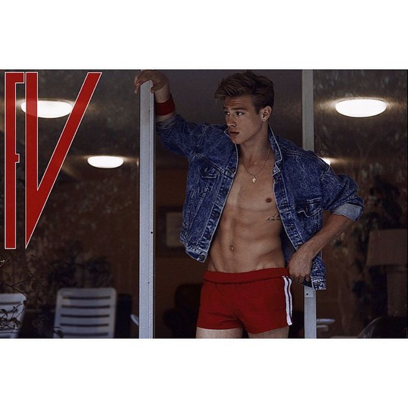 FV MAGAZINE - THE ME DECADE ISSUE (Various Covers)