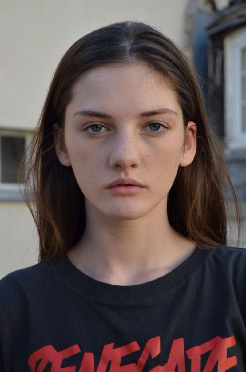 Oui Models 2016 Polaroids/Portraits (Polaroids-Digitals)