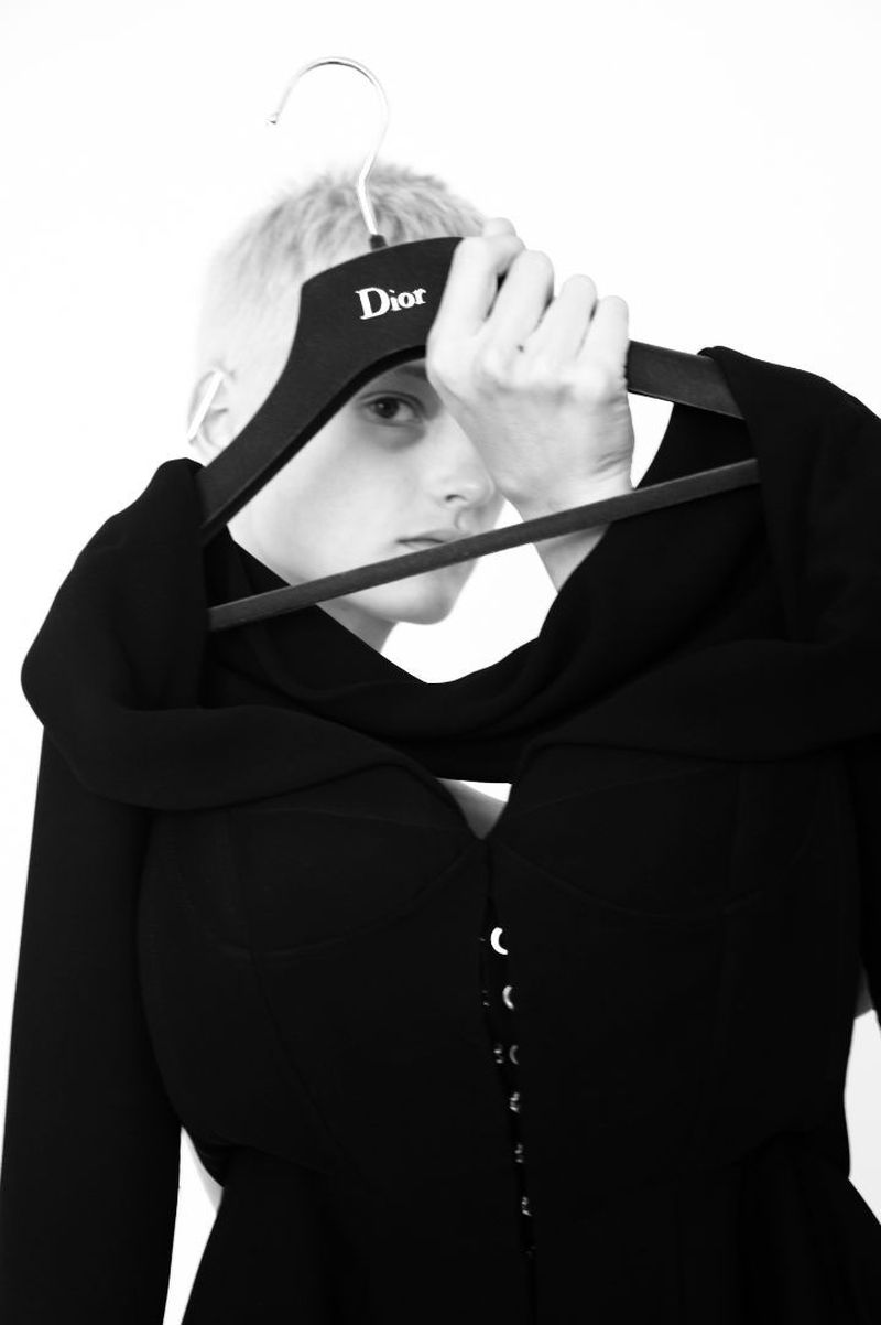 Couture Français: Chanel et Dior (Pop Magazine)