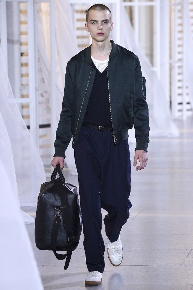 AMI Alexandre Mattiussi S/S 17 Men's Show (AMI)