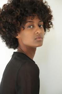 Lula Kenfe - Model - detail by people