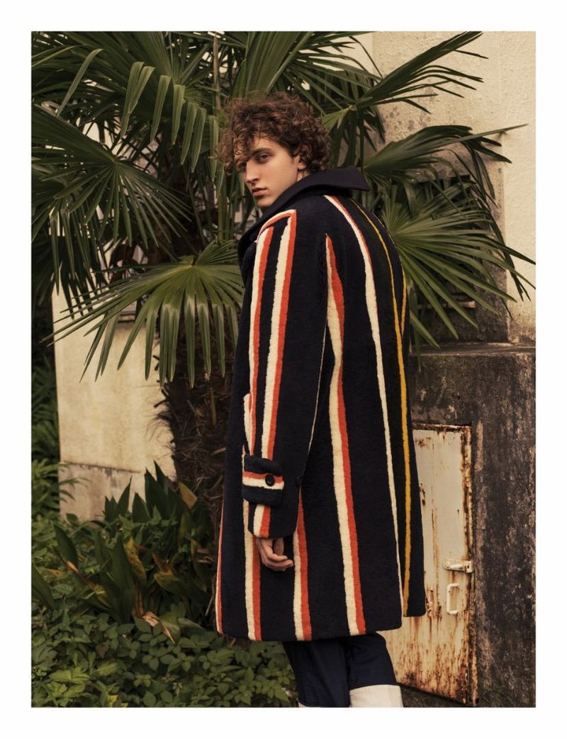 POISE (Manifesto Magazine)