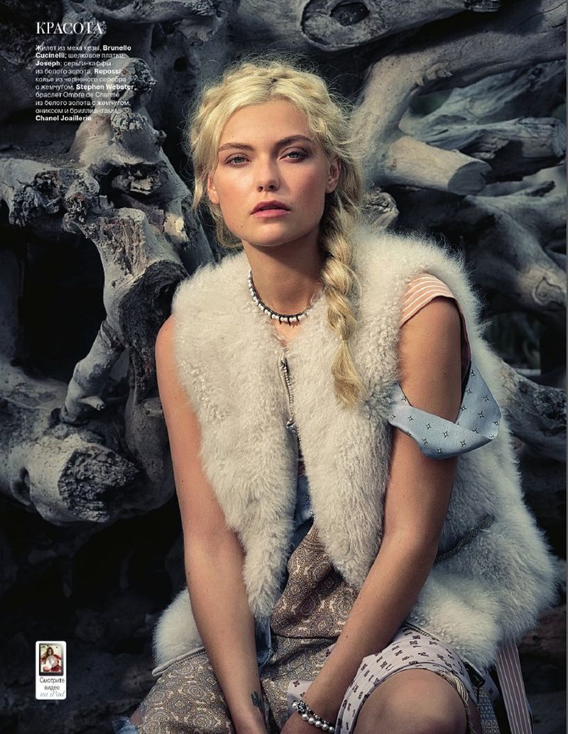 By the sea (Tatler Russia)