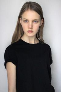 Noa Vermeer - Model Profile - Photos & latest news
