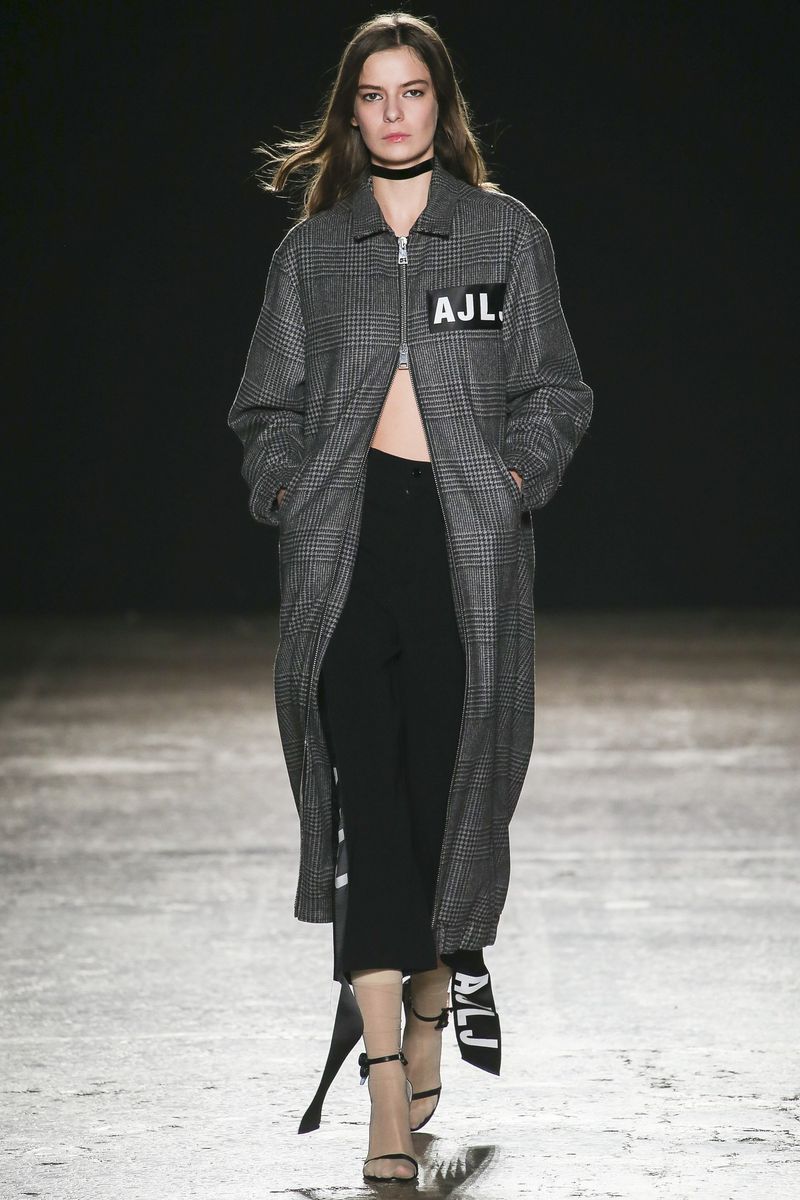 Au Jour Le Jour F/W 16 Show (Au Jour Le Jour)