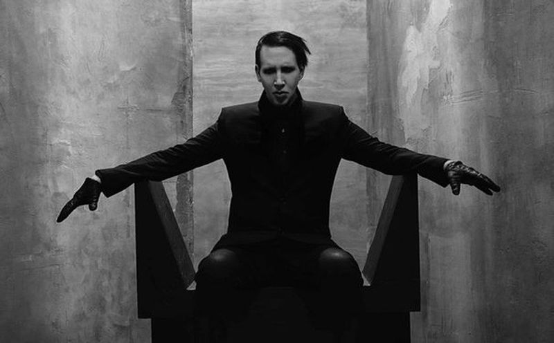Marilyn Manson: The Pale Emporer (Album Cover)