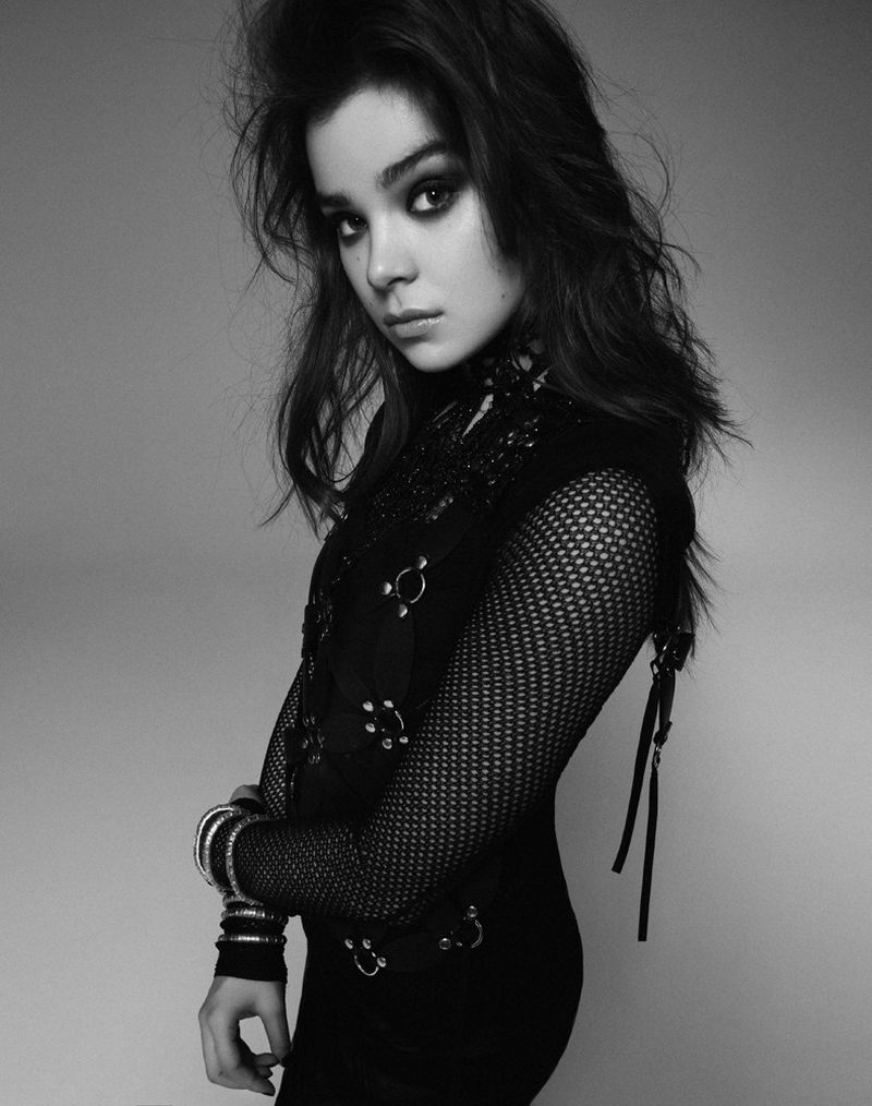 Hailee Steinfield (Interview Magazine online)
