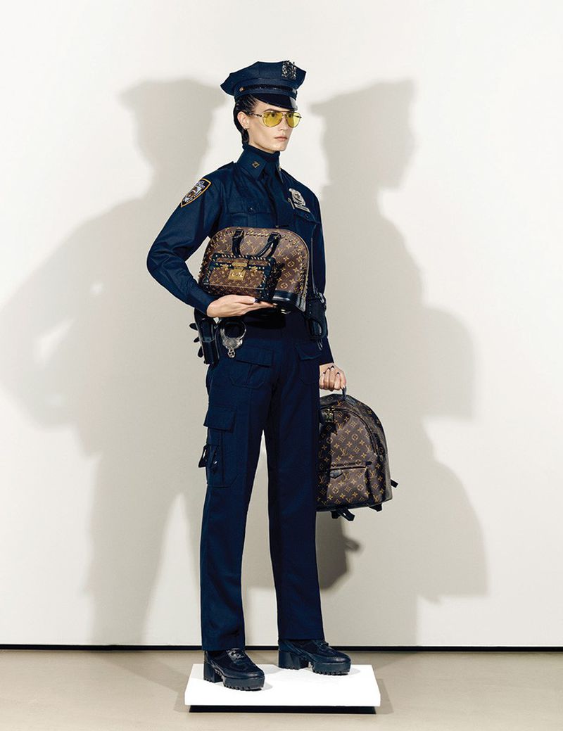 Logo Cop (Interview Magazine)