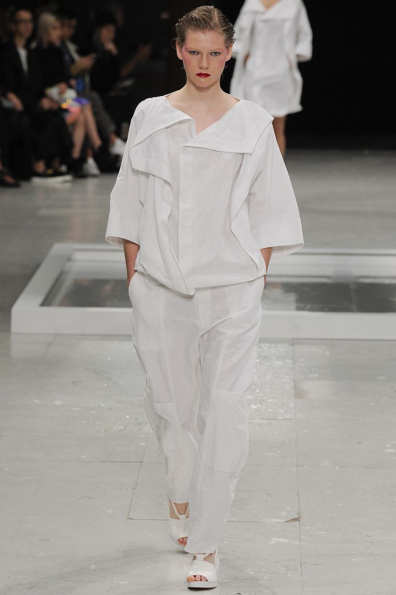 Chalayan S/S 16 Show (Chalayan)