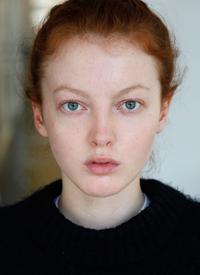 Laura Hanson Sims - Model - detail by people