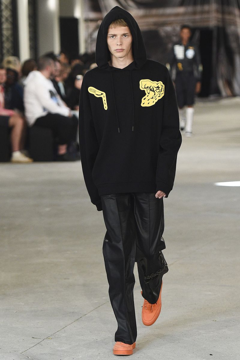 Off-White S/S 17 Men's Show (Off-White)