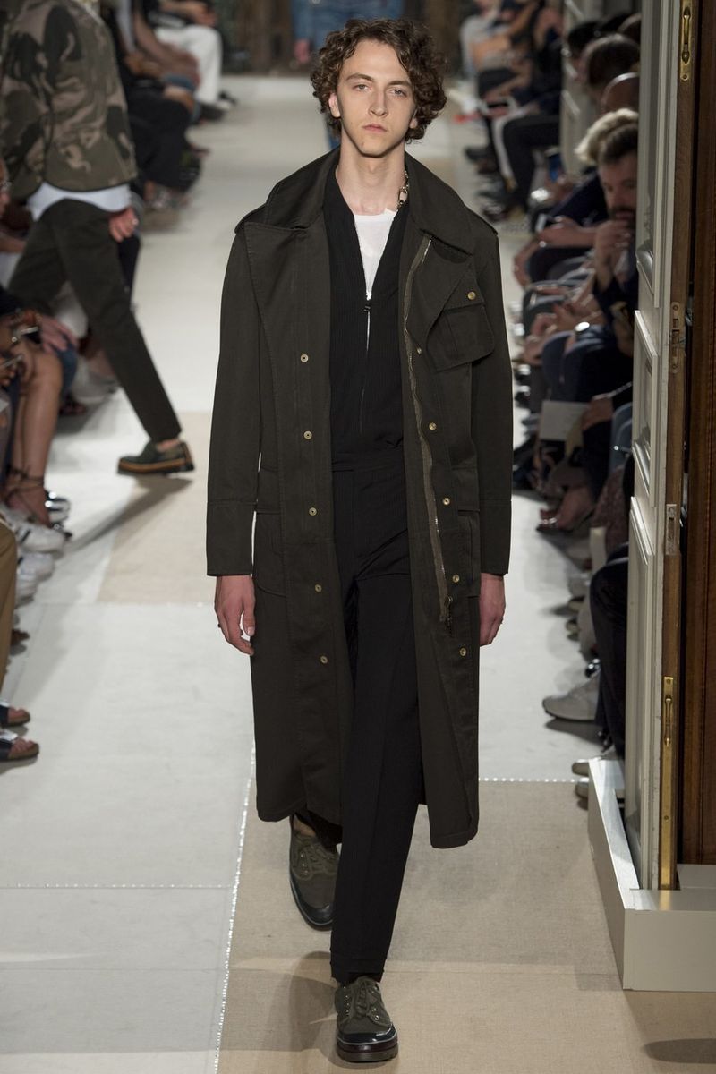 Valentino S/S 17 Men's Show (Valentino)