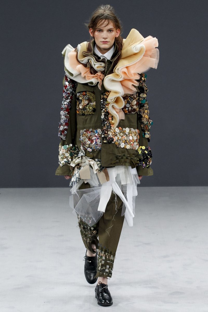 Viktor & Rolf Haute Couture Fall 2016 Show (Viktor & Rolf)