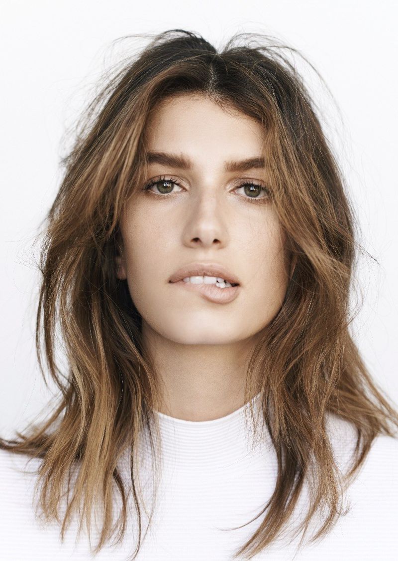 Rose Gilroy, Rene Russo's Daughter, Is Giving Modeling a Go (Just Like ...
