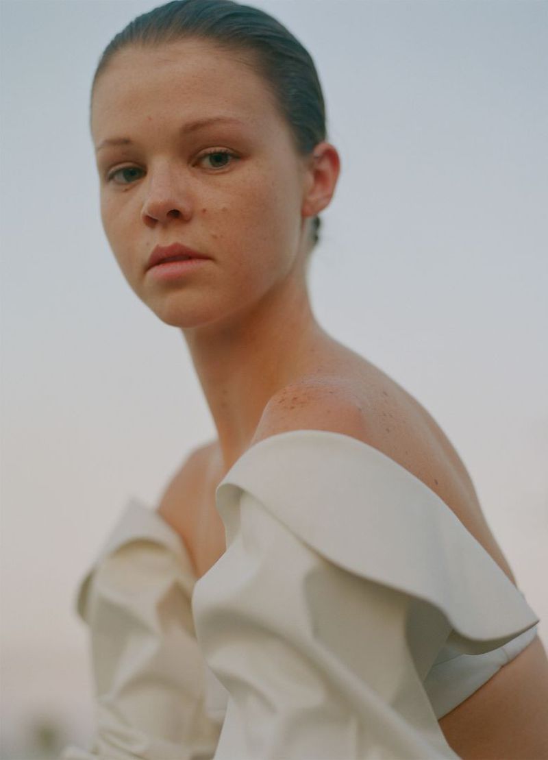 white album (Modern Weekly China)