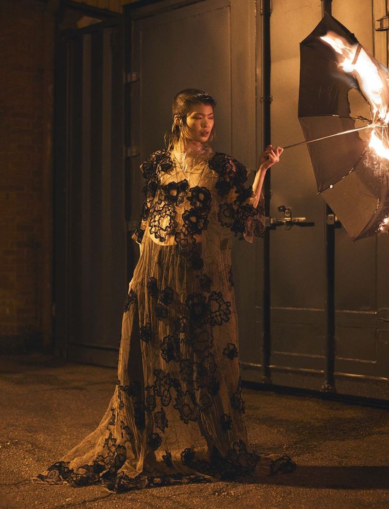 Fire dance with me (Flaunt)