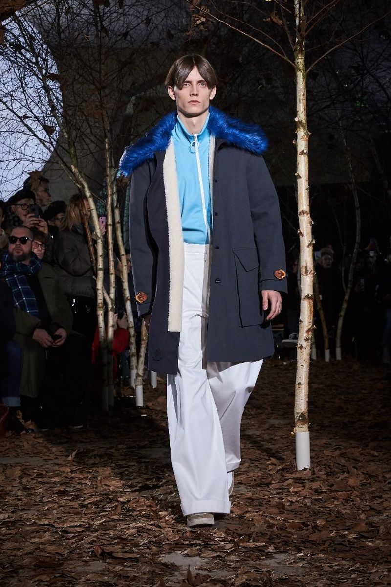 Off-White F/W 17 Men's Show (Off-White)
