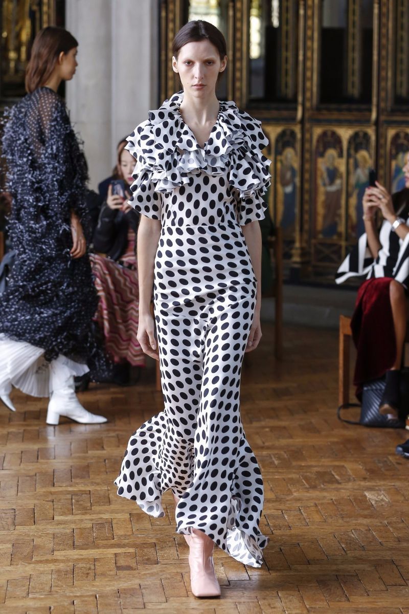 Sharon Wauchob S/S 18 Show (Sharon Wauchob)