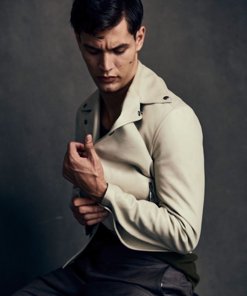 Mathew Rojas (Modern Luxury)