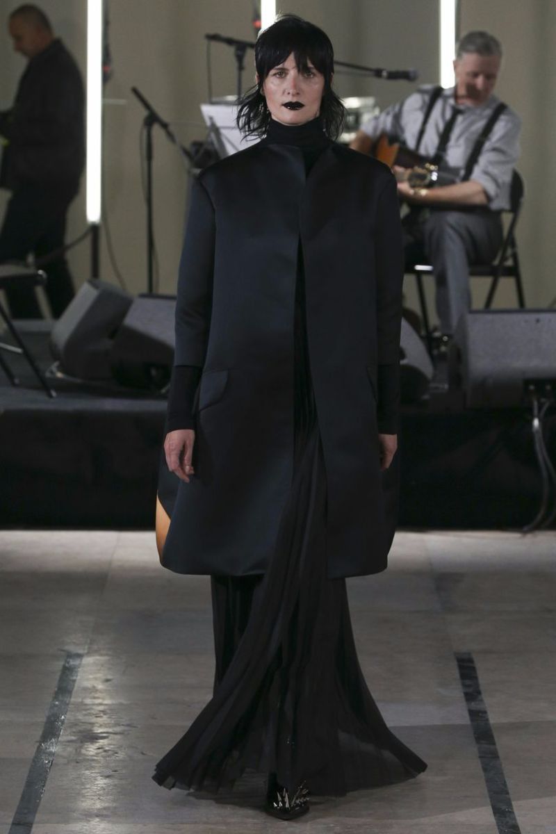 Yang Li S/S 18 Show (Yang Li)